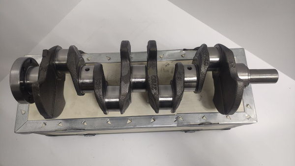 Коленвал новый Рено 1,6. k4m. k7m. Логан, меган 2 8200416793 купить на ...