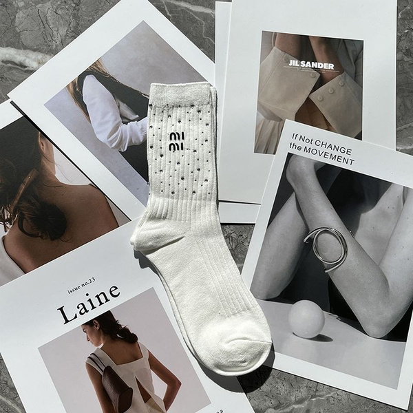 Носки Женский Miu Miumiu размер универсальный Хлопок Легкая атлетика На любой сезон белый