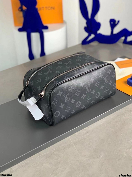 Louis Vuitton Косметичка купить на OZON по низкой цене (1875739751)