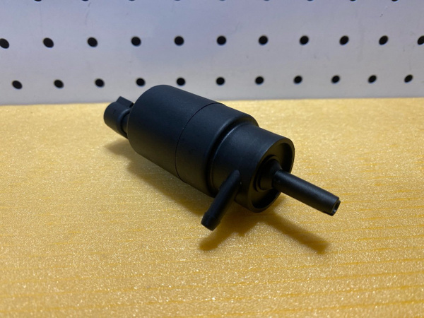 Насос бачка омывателя IVECO EUROTECH EUROSTAR STRALIS CURSOR купить на ...