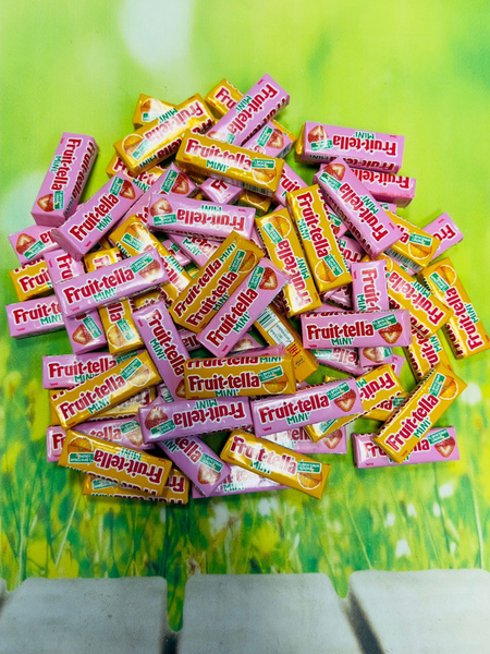 Конфеты жевательные Fruittella Mini клубника и апельсин 1000г - купить с доставкой по выгодным ...