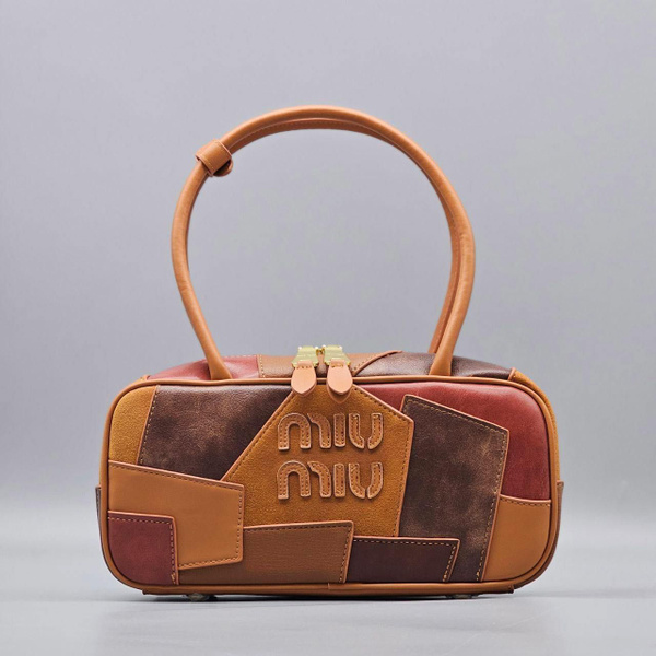 Сумка женская кожаная Miu Miu кросс боди через плечо клатч купить на Ozon по низкой цене