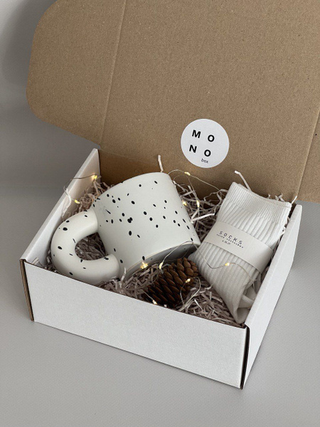 Подарочный набор для женщин МONObox / кружка носки гирлянда ...