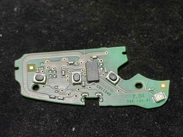 8P0 837 220 D Audi A3/TT оригинальная плата чип ключа 3 кнопки. Частота ...