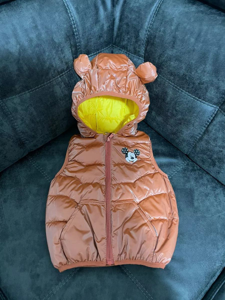 Жилет Мальчики, Девочки THANHDAT желто-оранжевый Полиэстер, размер 104, 110 оверсайз Без ...