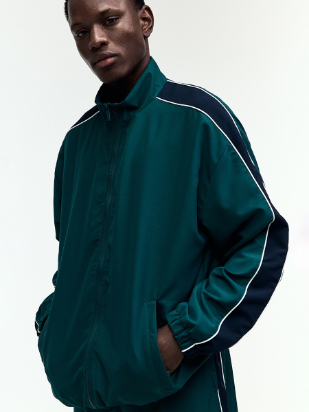 Толстовка Мужской Befree Лампасы темно-зеленый Молния Плащевка, размер 46 оверсайз Длинный ...