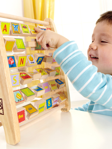 Счеты детские "Английский алфавит", Hape купить на OZON по низкой цене (1703330308)