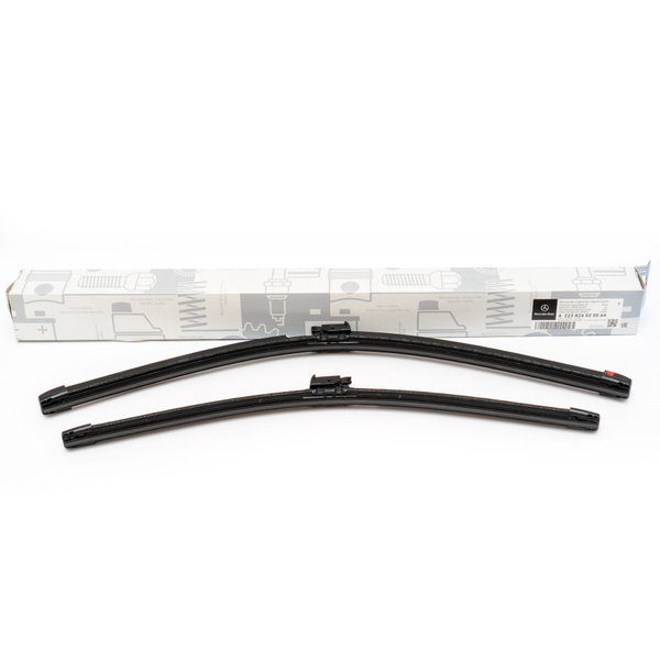 Комплект бескаркасных щеток стеклоочистителя AMG A223824020064 ...