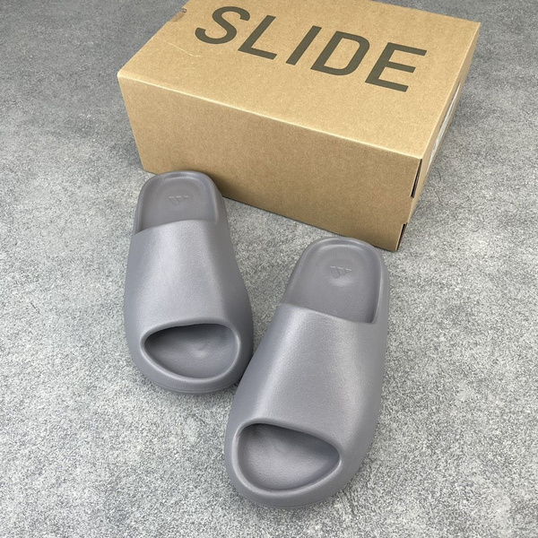 Тапочки adidas Sportswear x Yeezy Slide - купить с доставкой по ...