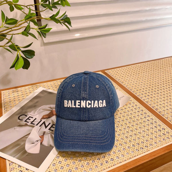 Кепка Balenciaga - купить с доставкой по выгодным ценам в интернет ...