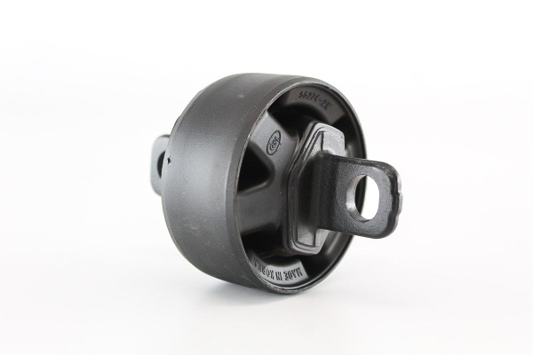 Втулка заднего продольного рычага левая HYUNDAI Santa Fe (2005 - 2010 ...