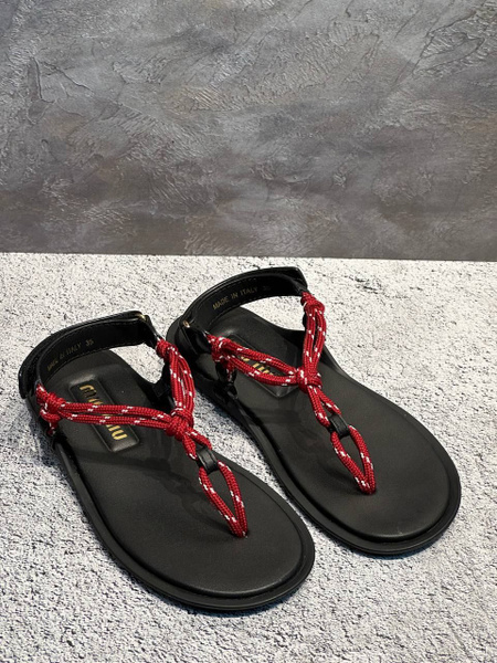 Сандалии Женский Miu Miu размер 38 Натуральная кожа Лето Италия Пряжка купить C доставкой на