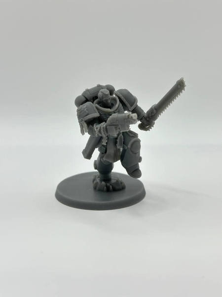 Миниатюра "Space Marines: Primaris Lieutenant Titus" Warhammer 40k ...