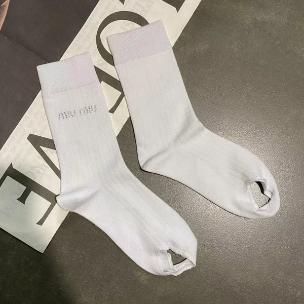 Носки Женский Miu Miu размер универсальный Хлопок Капрон На любой сезон белый Повседневный