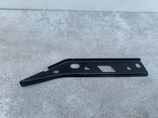 Кронштейн переднего бампера левый Mercedes Benz A2048810106 - BIGTECH ...