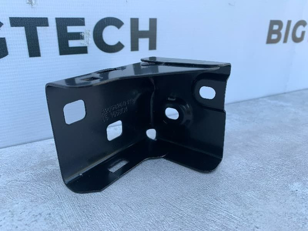 Кронштейн на передней панели левый Mercedes Benz A2056260112 - BIGTECH ...