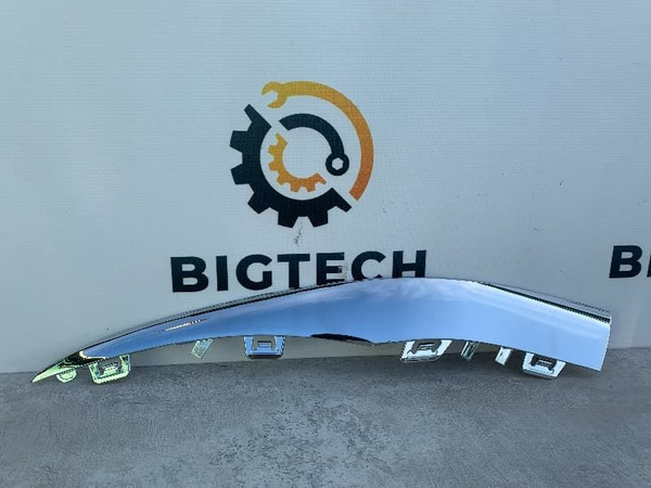 Молдинг переднего бампера правый Mercedes Benz A2058858702 купить по ...