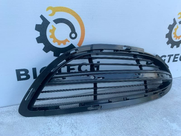 Решетка переднего бампера правая Mercedes Benz A2228850324 купить по ...