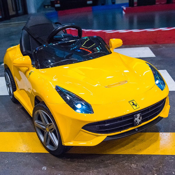 Детский электромобиль с пультом управления+Ferrari+4WD+желтый - купить ...