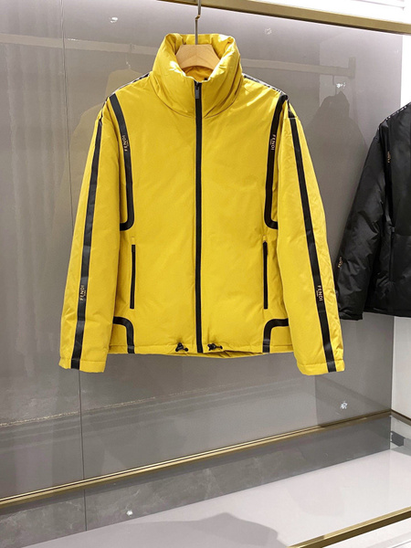 Пуховик Fendi - купить с доставкой по выгодным ценам в интернет ...