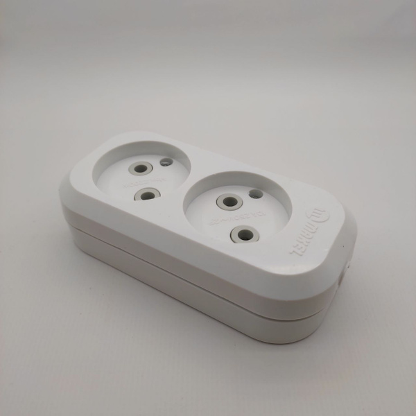 Розетка (колодка) 2-я без заземления MAKEL - купить по низкой цене в интернет-магазине OZON ...