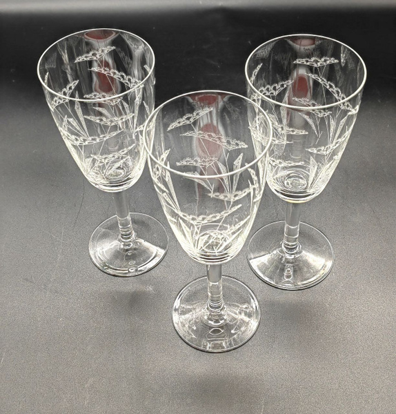 Набор бокалов для вина, украшенных растительными элементами 3 шт., стекло, гравировка, СССР ...