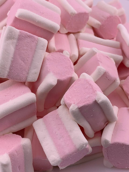 Маршмеллоу Зефирки Mallowman земляника и ваниль 0,6кг - купить с ...
