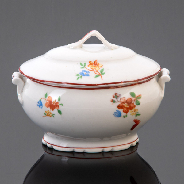 Соусник винтажный с крышкой и декоративными ручками, украшенный цветами, фарфор, деколь с ...