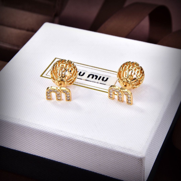Miu Miu Серьги купить с доставкой по выгодным ценам в интернет магазине Ozon 1516638532