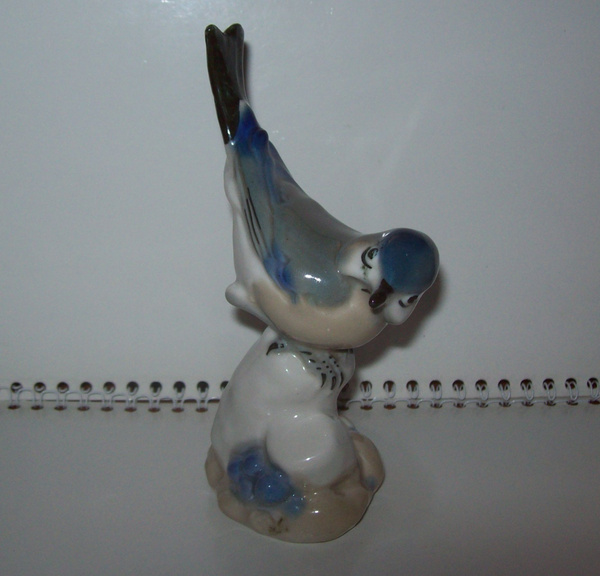 Винтажная Фарфоровая коллекционная статуэтка ПТИЦА ВОРОБЕЙ купить по выгодной цене в