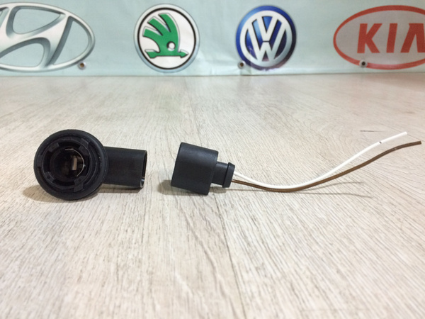 Патрон лампы ДХО с штекером Поло Фабия Суперб Пассат Б7 Fabia Polo ...