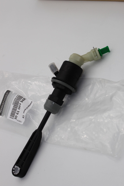 Цилиндр сцепления главный/Цилиндр гидравлический привода сцепления ...