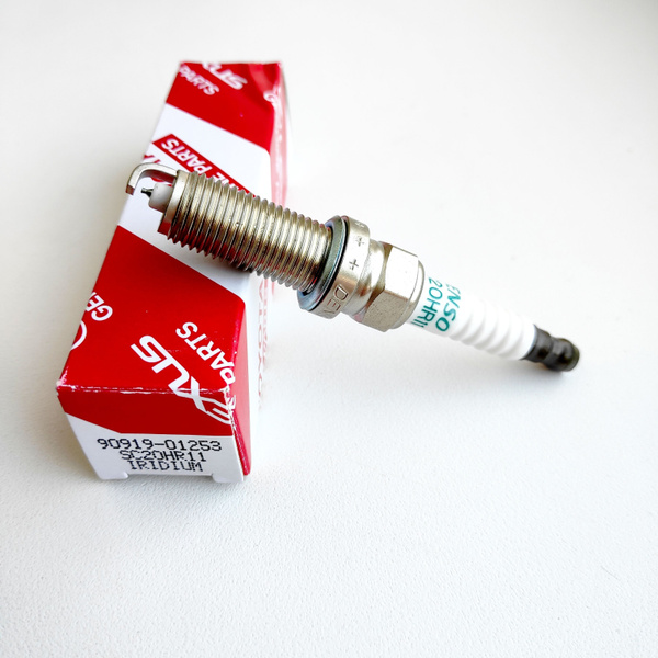 Свеча зажигания 9091901253 Toyota Corolla, Prius, Rav 4 и др. / LEXUS ...
