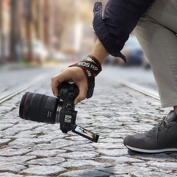 Беззеркальный фотоаппарат Canon EOS RP Body - купить по низкой цене в ...