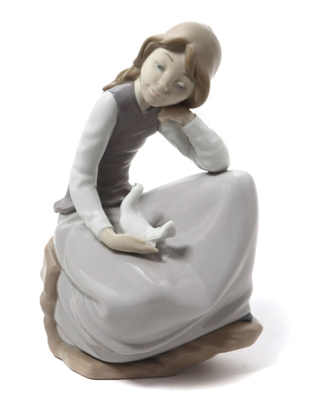 Фарфоровая фигура Девушка с почтовым голубем в руке Испания фабрика Nao By Lladro купить