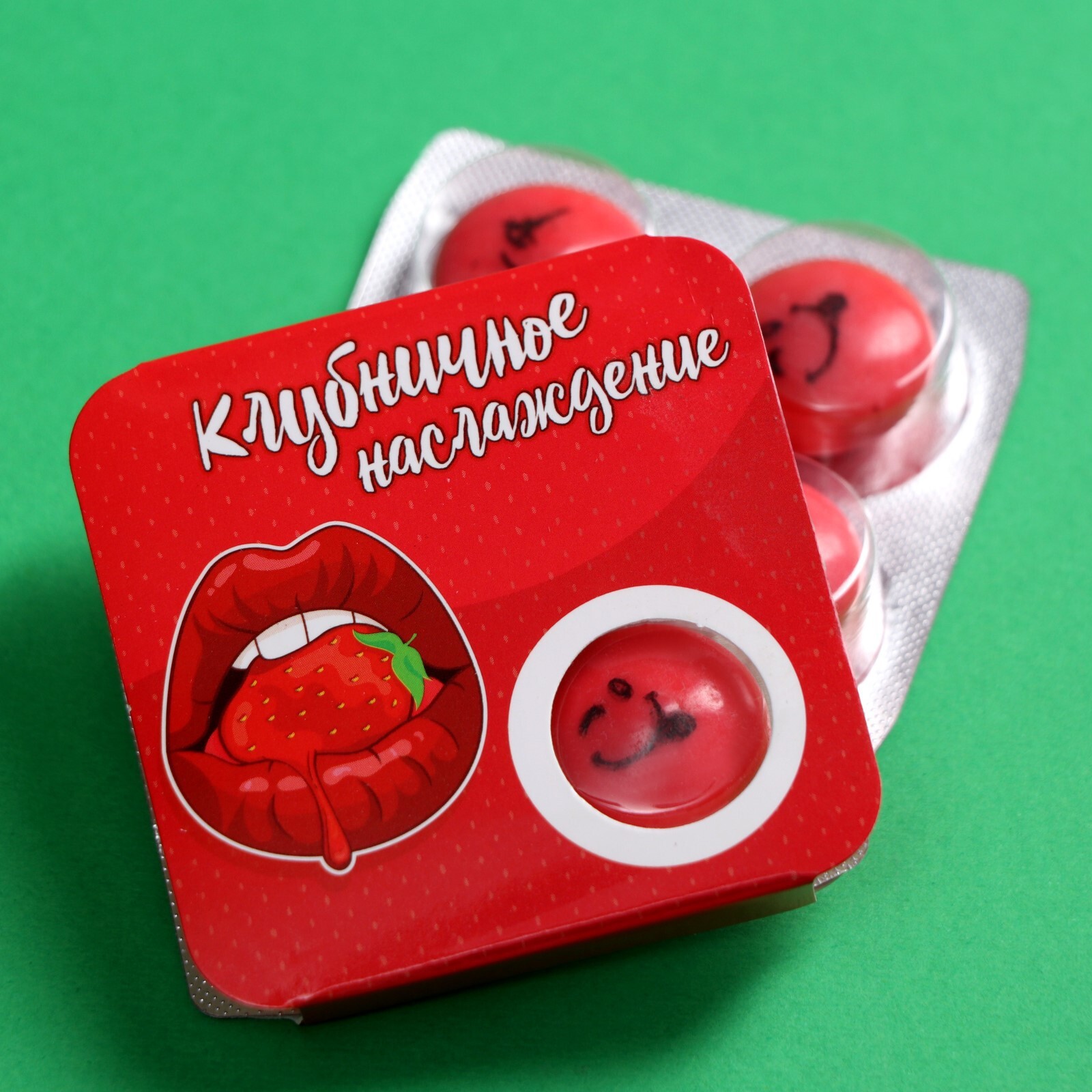 Жевательная резинка Клубничное наслаждение клубника, 14г. — купить в ...