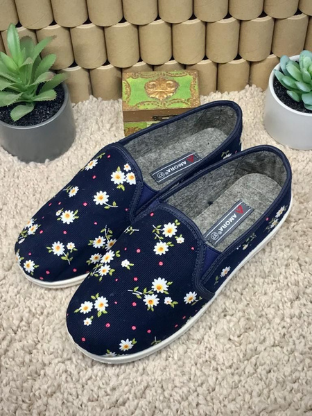 Тапочки AMORA - купить с доставкой по выгодным ценам в интернет-магазине OZON (902993432)