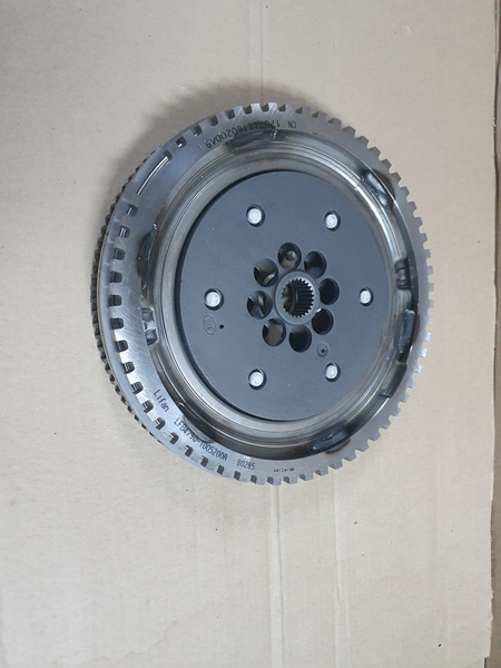 Маховик Двухмассовый в сборе на (Вариатор)Geely Emgrand EC7 1066001240 ...