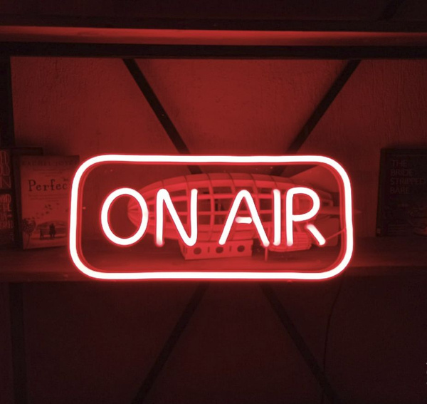Табличка неоновая На воздухе On air, 45х19.7 см, 19.7 см, 45 см ...