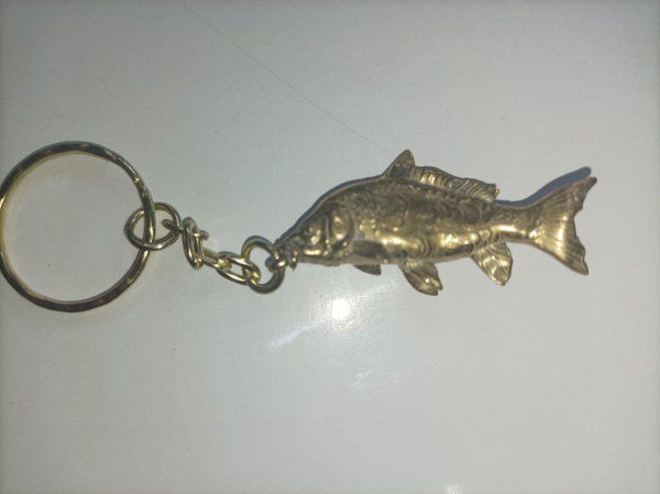 Брелок карп бронза - купить с доставкой по выгодным ценам в интернет ...