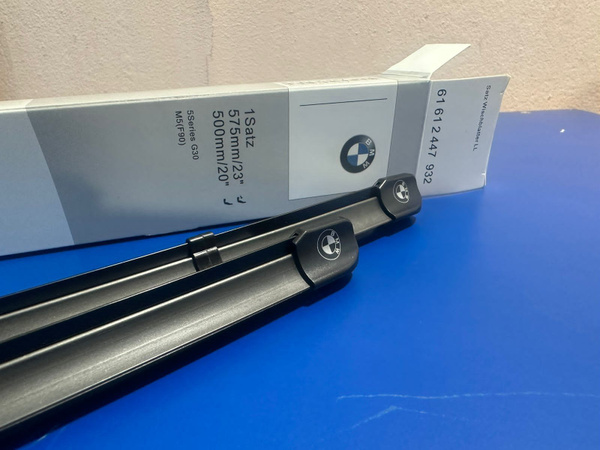Комплект бескаркасных щеток стеклоочистителя BMW 61612447932, крепление ...