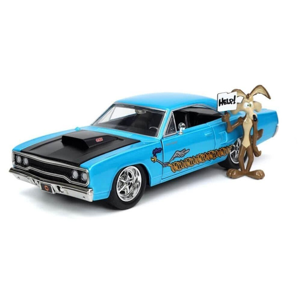 Машинка 1970 Plymouth Road Runner with Wile E. Coyote Figure, Looney ...