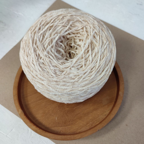 Микровелюр плюшевая велюровая пряжа 100гр 450м, цвет слоновая кость (25 ...