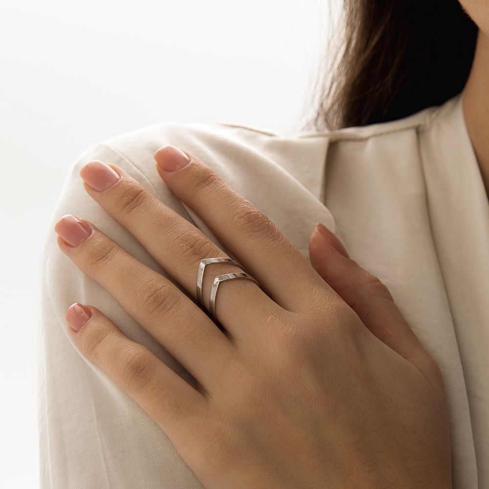 Серебряные кольца – купить кольцо из серебра на OZON по низкой цене