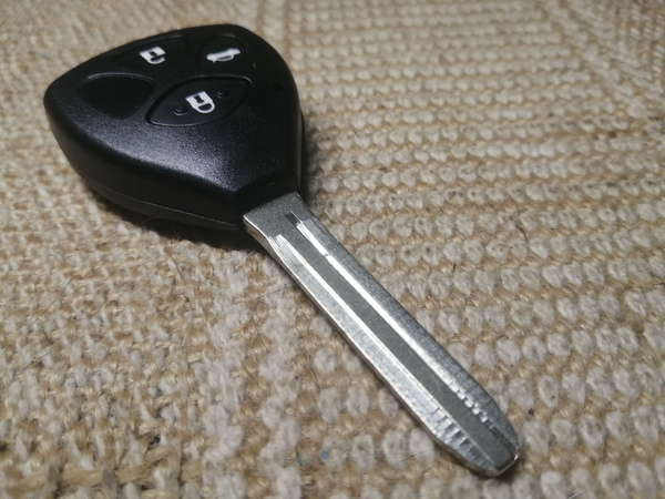 Toyota DA101418 DENSO 12BBY восстановленный оригинальный чип ключ 3 ...