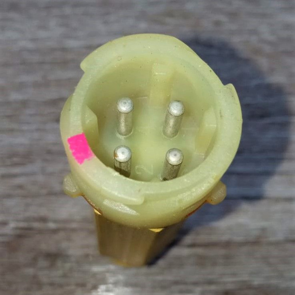 Датчик гидросигнализатор ДГС-М-300-24-01 - купить с доставкой по ...