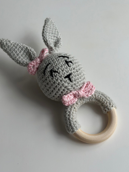 Вязаная погремушка на кольце, прорезыватель - купить с доставкой по ...