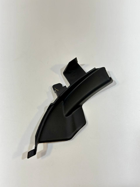 Уголок решетки жабо правый Toyota Land Cruiser Prado 120/Тойота Ленд ...