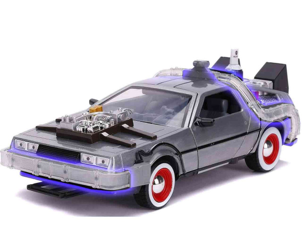 Модель ДеЛориан Назад в будущее 3 от Jada Toys - купить с доставкой по ...
