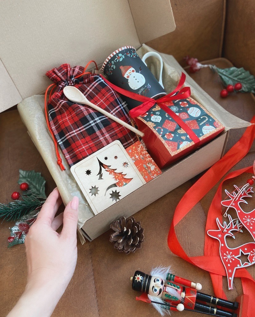 Новогодний подарочный набор / Подарок на Новый год девушке / подруге на ...